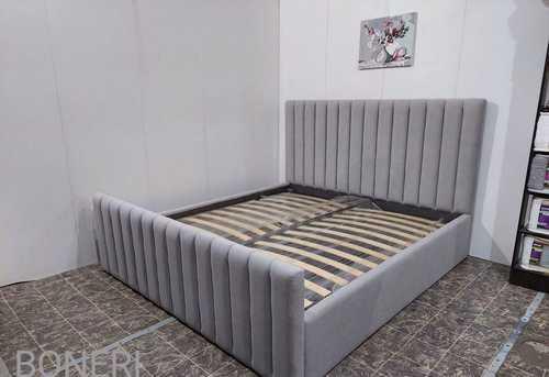 Кровать двухспальная с изножъем