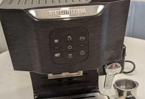 Рожковая кофеварка Redmond rcm 1512