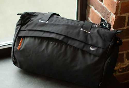 Спортивная сумка Nike