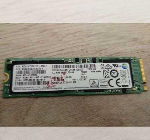 SSD накопитель на 256 Гб Samsung M.2 NVMe