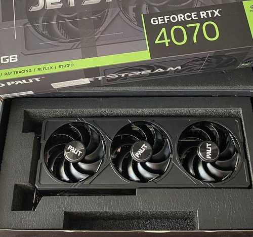 Видеокарта Palit RTX 4070 jeatstream 12GB