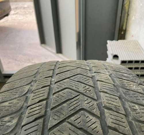 Pirelli Scorpion Winter 265/45 R20