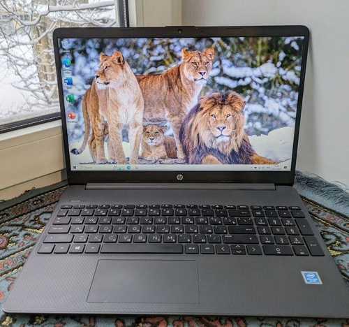 15,6" Свежий ноутбук HP Intel 4ядра/8gb/SSD