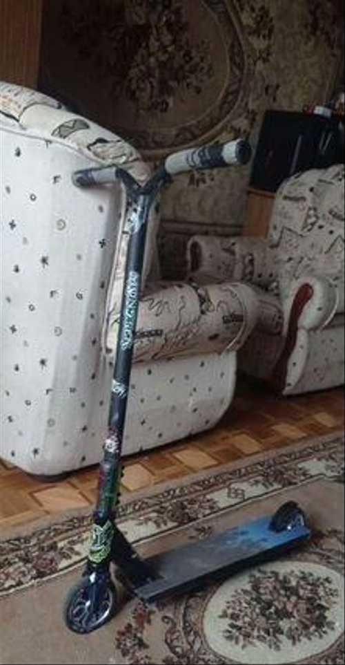 Трюковой самокат