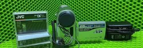 Видеокамера JVC GR-D320