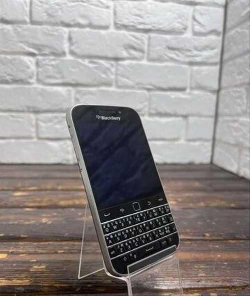 Телефон BlackBerry Classic артикул: 38842