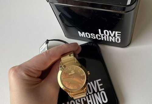 Часы женские love moschino