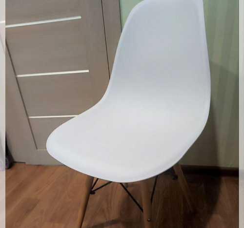 Стул eames 2 шт