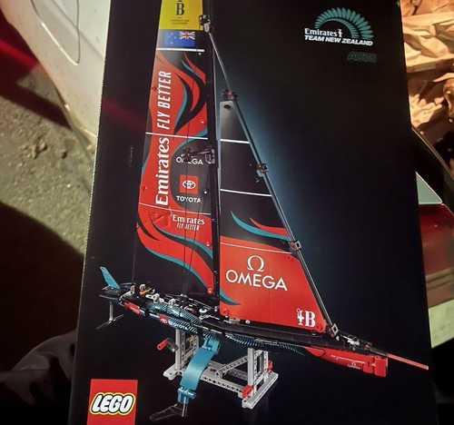 Lego Technic 42174 Яхта Emirates