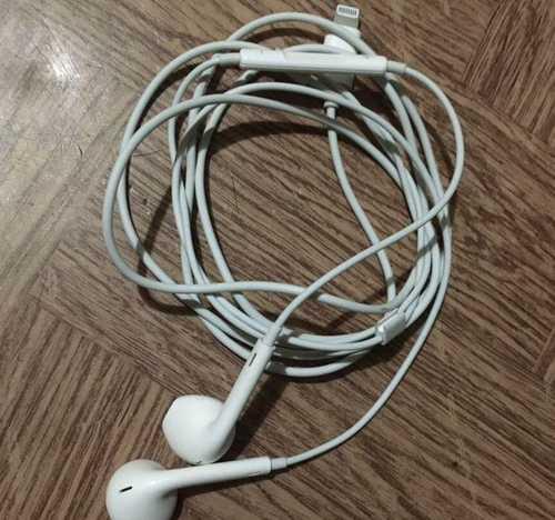 Наушники earpods lightning