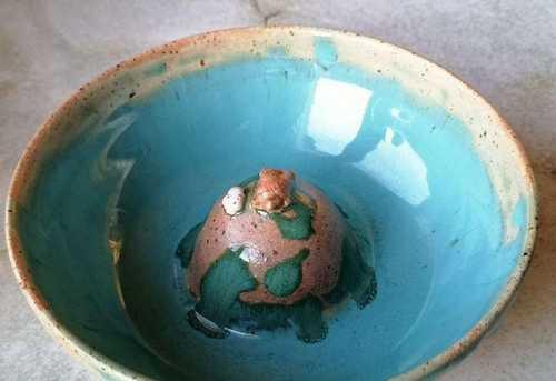 Глиняная тарелка детская с черепахой