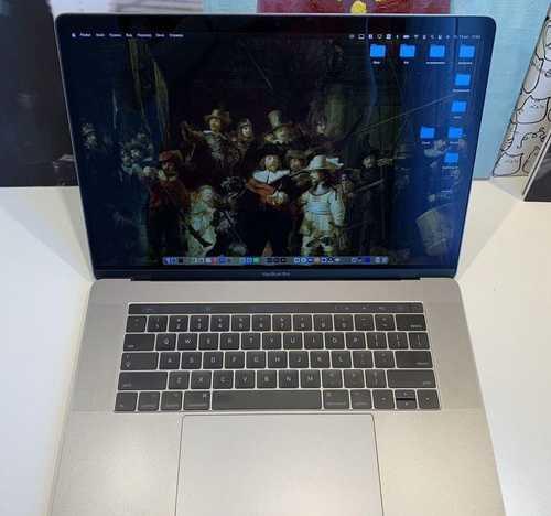 Macbook pro 15 2017 a1707 512gb radeon 560 4gb