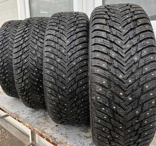 Nokian Tyres Hakkapeliitta 10p 215/50 R17