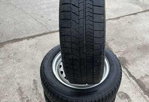 Bridgestone Blizzak VRX3 185/60 R15