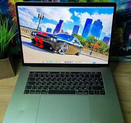 Macbook pro 15 2019 8 ядер, i9, 16gb, 512 ssd