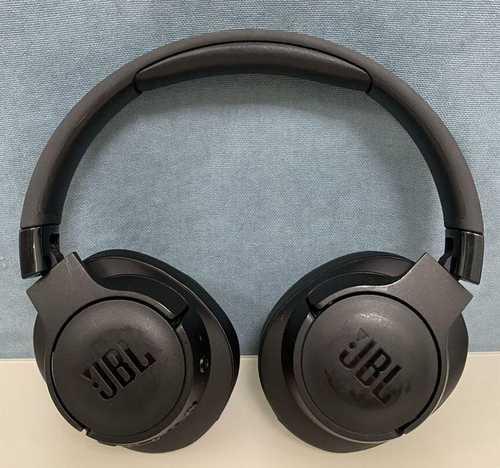 JBL Tune 760NC