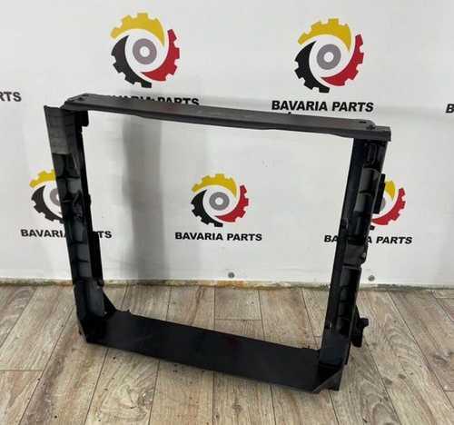 Корпус кассеты радиаторов Bmw X5 E70 N52B30AF 2008