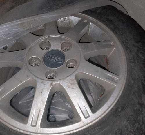 Колеса в сборе r15 зимние ford focus2