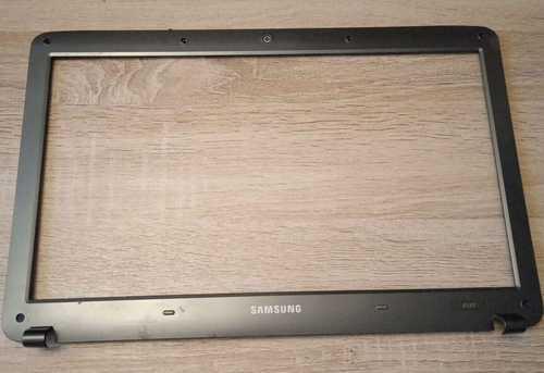 Рамка матрицы Samsung NP-R525