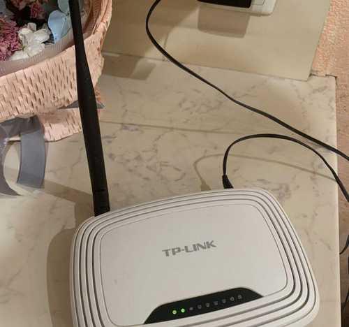 Маршрутизатор TP-link TL-WR741ND