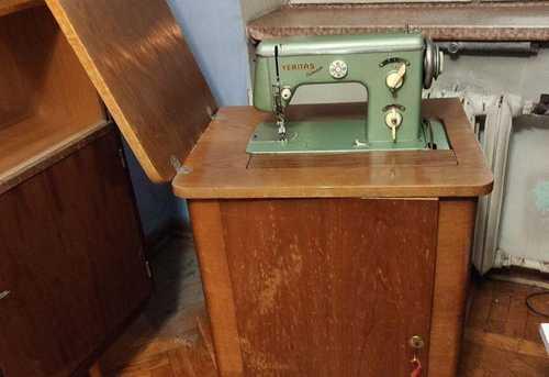 Винтажная швейная машина веритас 60-годы