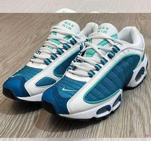 Кроссовки Nike Air Max Tailwind 4