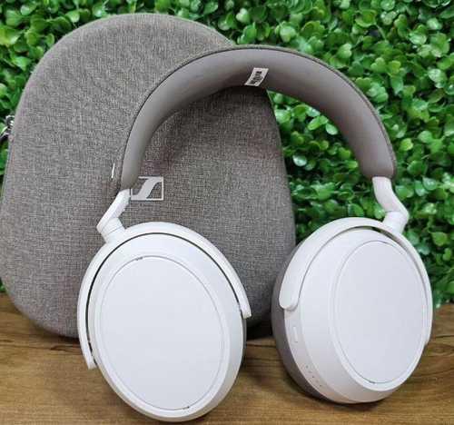 Наушники Sennheiser Momentum 4 Wireless