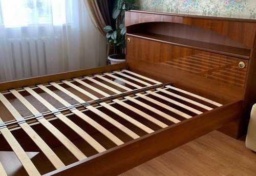 Кровать двуспальная 160-200 со шкафом для белья