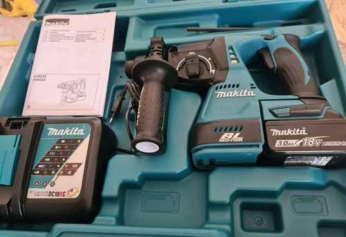 Аккумуляторный перфоратор Makita DHR242 в наборе