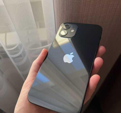 iPhone 12, 64 ГБ