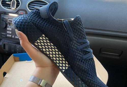 Кроссовки оригинал adidas deerupt (как новые)