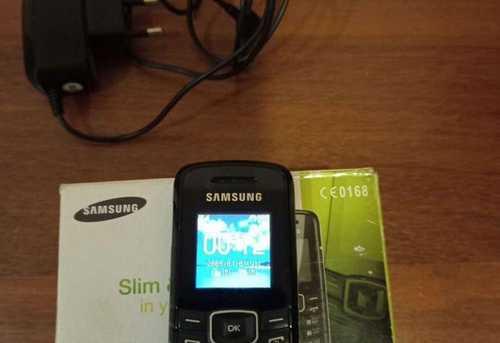 Телефон Samsung Gt-e1080i