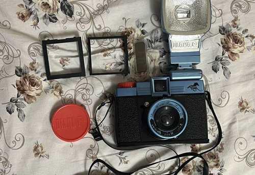 Плёночный фотоаппарат Diana F+ со вспышкой