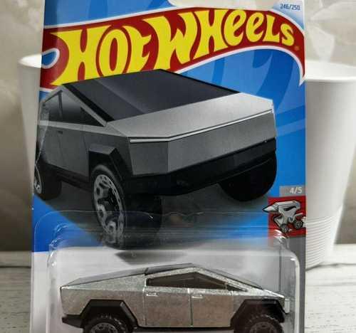 Hot wheels tesla cybertruck