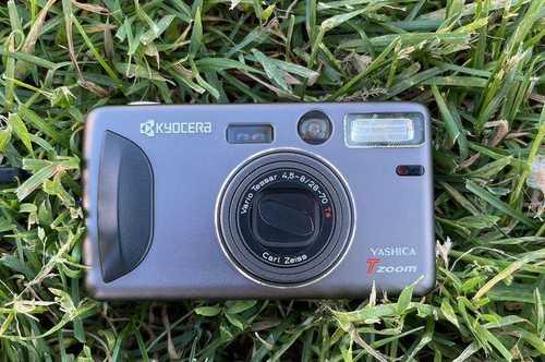 Yashica T4 Zoom