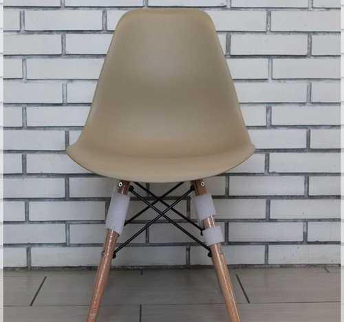 Стул Eames 4шт бежевый