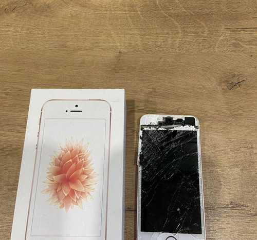 iPhone SE, 32 ГБ