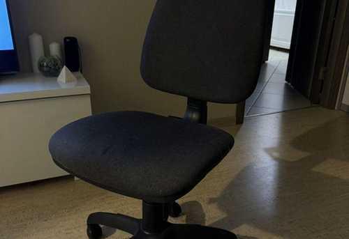 Офисный стул / компьютерное кресло бу