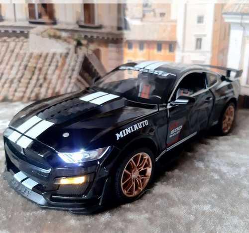 Модель автомобиля Ford Mustang GT (Shelby GT 500)