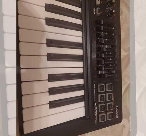 Midi-клавиатура Roland A300 Pro