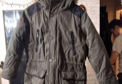 Куртка-пуховик б/у,размер122-61-56,5