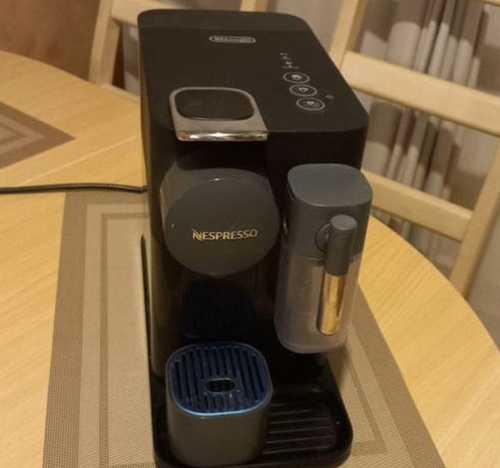 Кофемашина капсульная nespresso delonghi