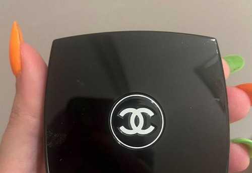 Палетка теней chanel