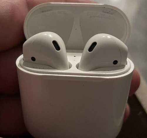 Беспроводные наушники apple airpods 1