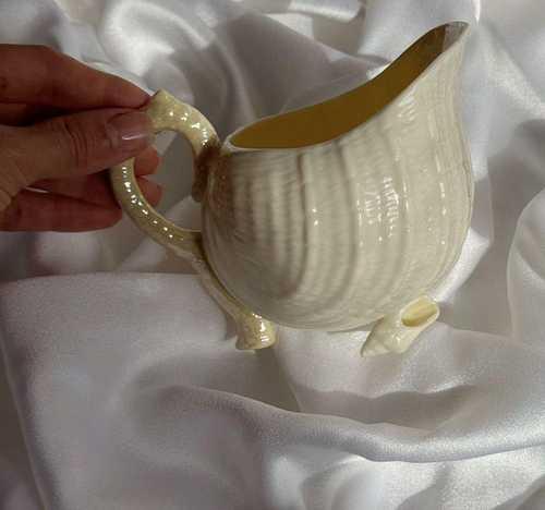 Belleek молочник (фарфор)