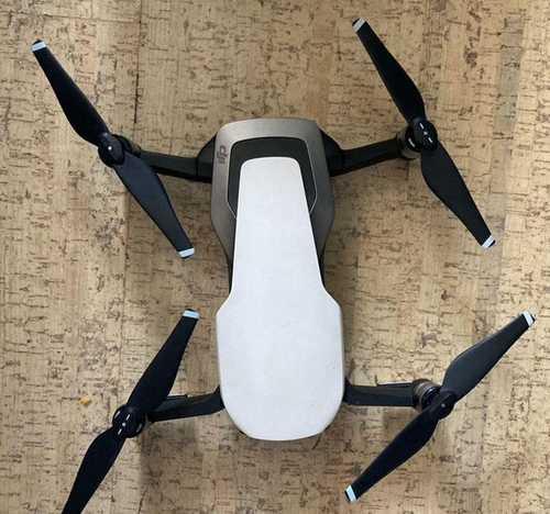 DJI mavic AIR