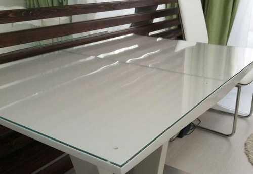 Белое стекло на стол