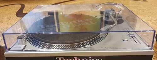 Виниловый проигрыватель Technics SL-1200MK5