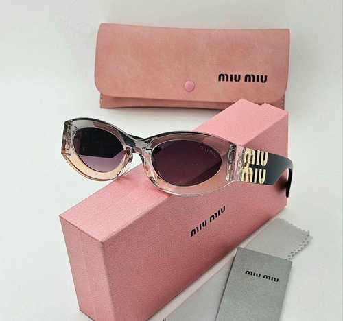 Солнцезащитные очки miu miu