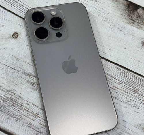 iPhone 15 Pro, 256 ГБ